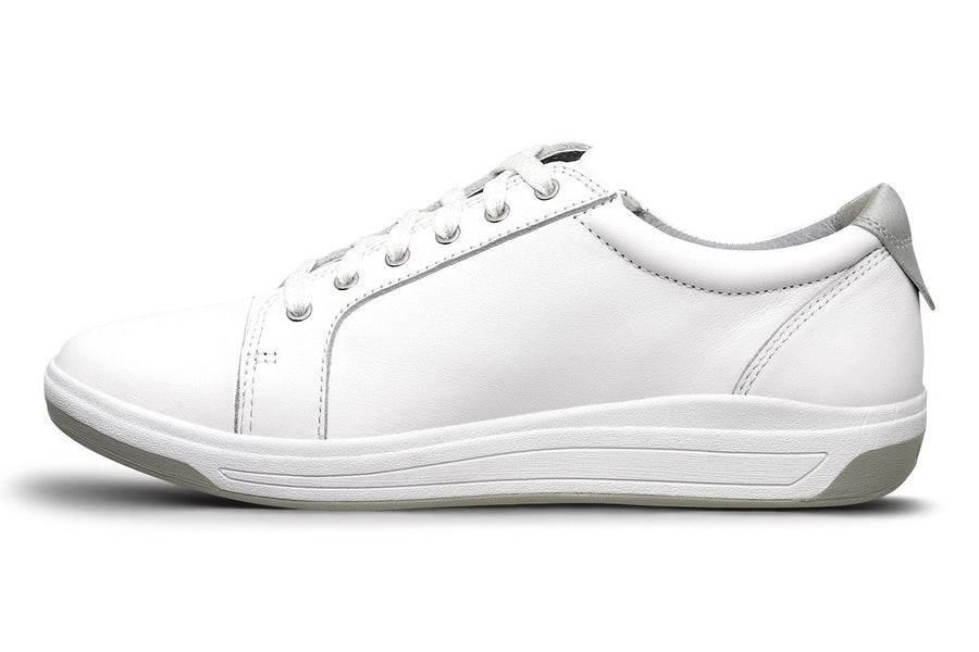 Ascent Stratus Zip C White Womens – FootMotion